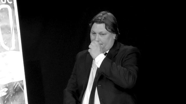 Сергей Пузырев_режиссер спектакля Обыкновенное чудо