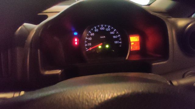 1452 NISSAN NV200 VM20 HR16 2014 год.