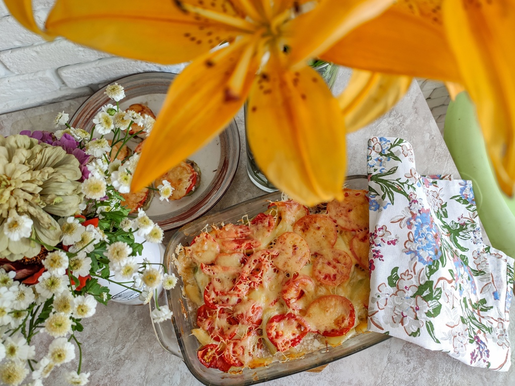 ЗАПЕКАНКА С КАБАЧКОМ И ФАРШЕМ