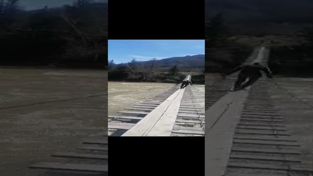 Мостик через реку Чуя.