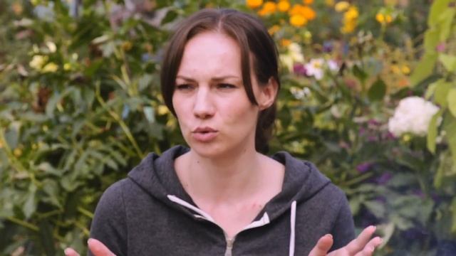 Стол гриль объединяет всех друзей