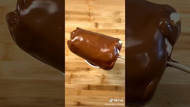 МОРОЖЕНОЕ ИЗ СНИКЕРСА #мороженое #сникерс #рецепт #лето #еда.mp4