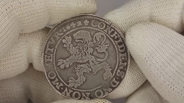 Голландия 1 талер 1642 года (Левковый талер).