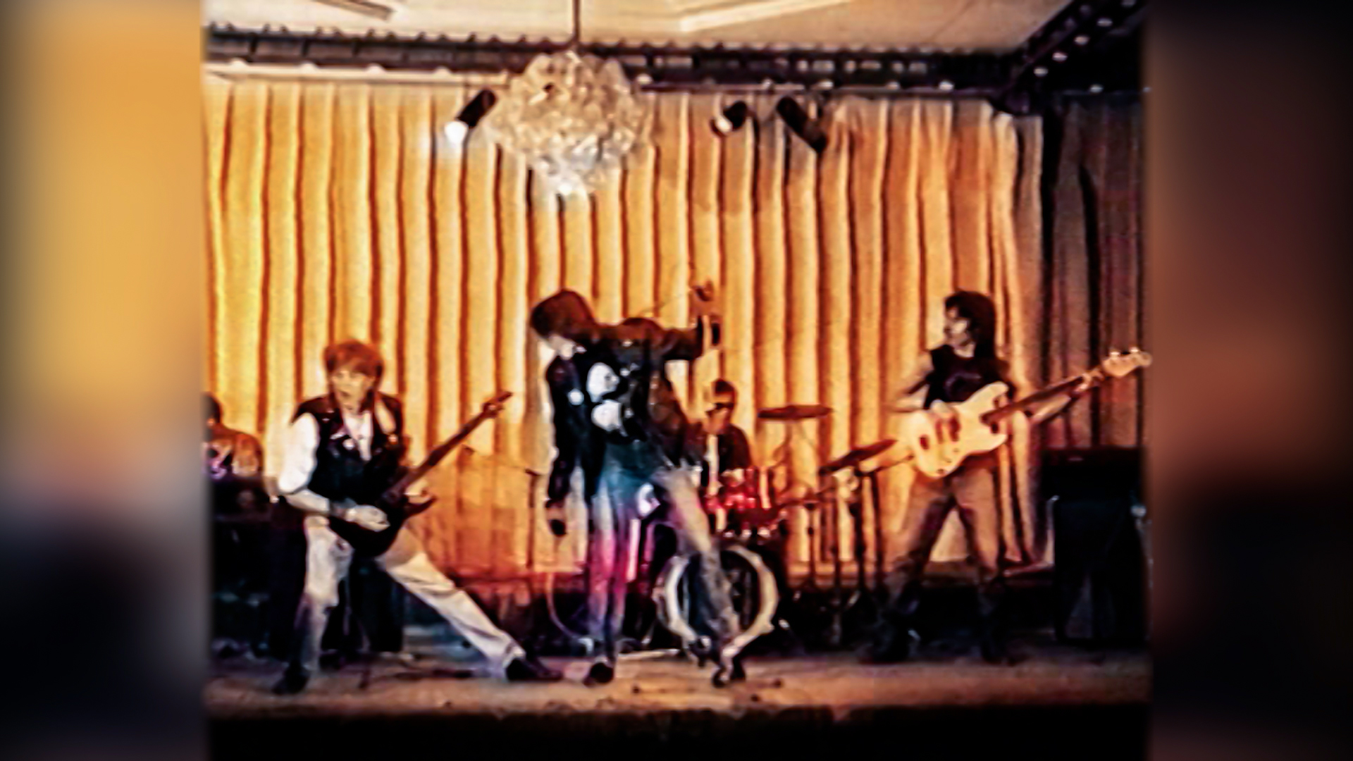 Foxy Lady - Foxi Lady (SMIRNOFF), (Cover Jimi Hendrix)