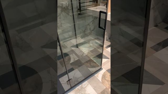 Душевое ограждение угловое с распашной системой