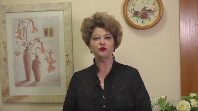 Татьяна Малых читает стихотворение Жанны Кустовой "Снова книжки, тетрадки..."