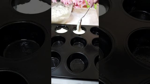 Творожные кексы с клубникой