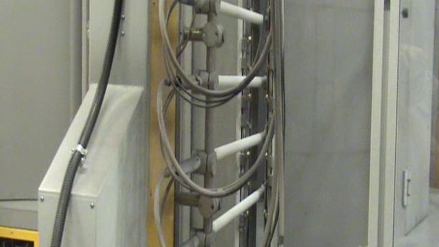 ГЕМА пластиковая кабина порошковой окраски в работе SMT-Schnitt 2006