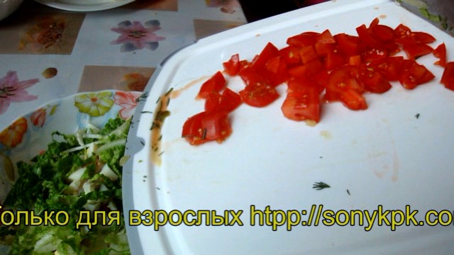 Крабовый салат из крабового мяса рецепт | SonykPk