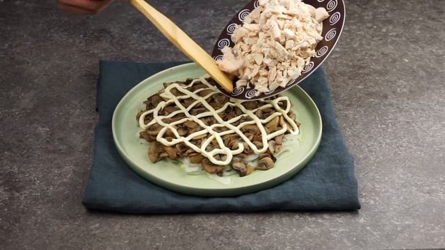 Салат с курицей _ Самый вкусный салат на Новый год 2021.mp4