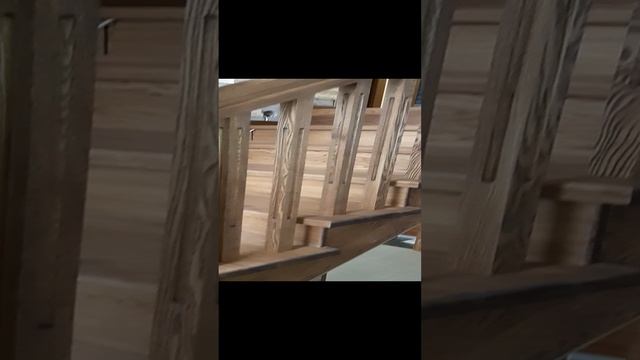 Лесенка из дуба с подсветкой