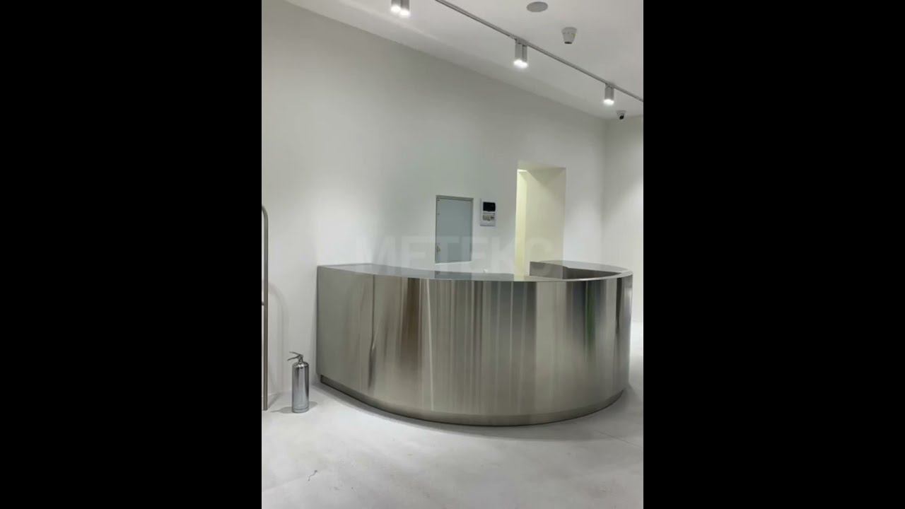 Ресепшн из нержавеющей стали