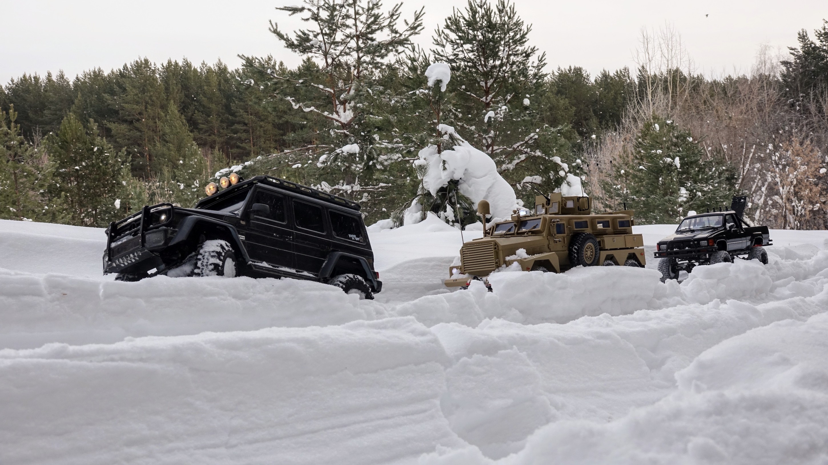 Снежное Испытание Для Джипов На Управлении. Rc4wd Xtra Cab, Traxxas Trx-4 И Mrap Cougar 6x6