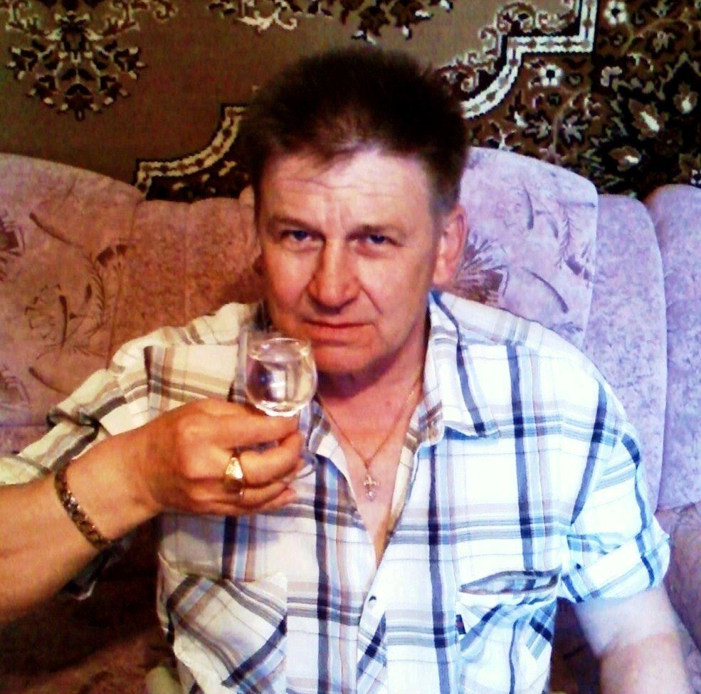 Авторская песня 'Раздвоение личности' - о жизни. Автор - Константин Русских.mp4