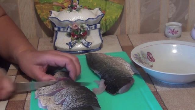 Жареный толстолобик.