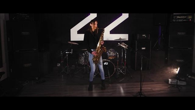 Round midnight - Ennafa Yu sax tenor - Эннафа Юй тенор-саксофон