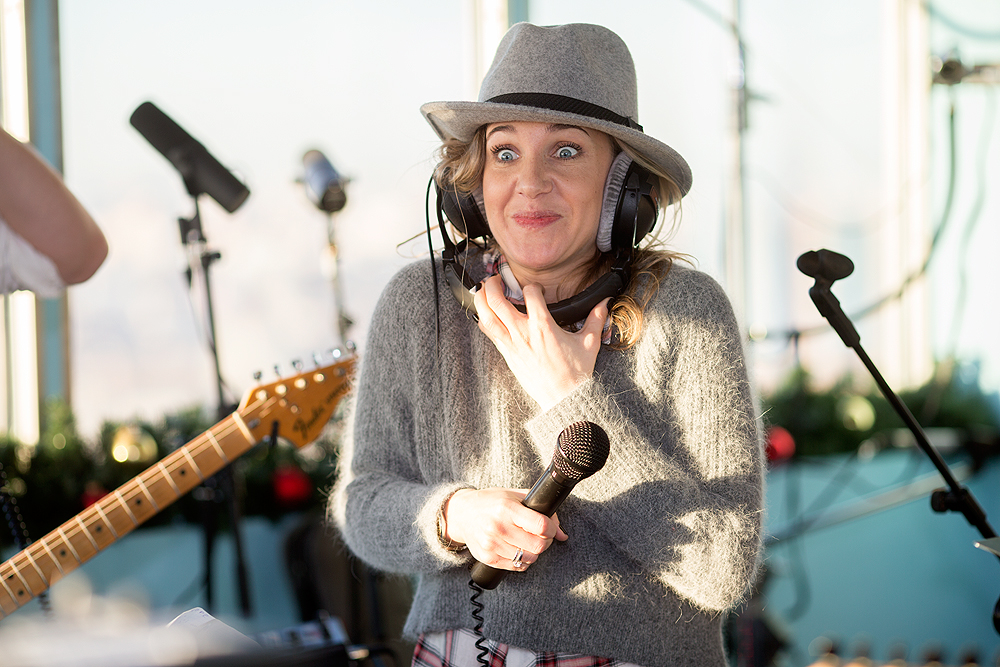 Юлия Ковальчук - Рюмка водки на столе (Г. Лепс) #LIVE Авторадио