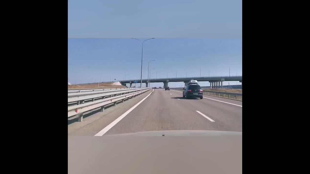 Крымский мост и Таврида