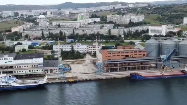 Керчь. Над набережной.mp4