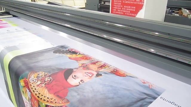 HandTop - универсальный 3-х метровый гибридный УФ-принтер