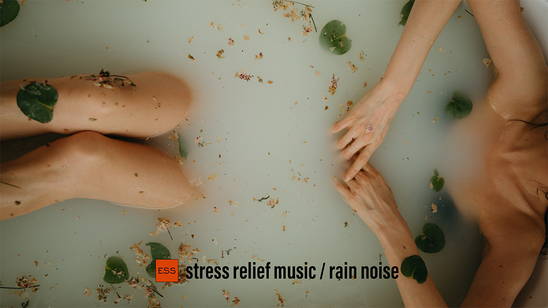 Спокойная музыка и шум дождя. Слушайте и засыпайте.