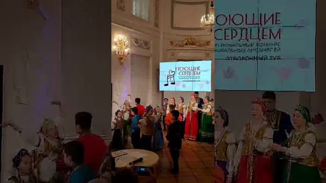 «Ой, сад во дворе», Ансамбль нар. песни "Маков цвет", Ансамбль РНИ "Звонкие узоры"