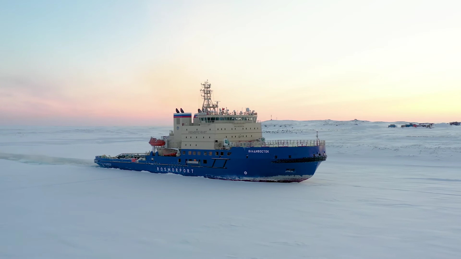 Ледокол _Владивосток_ проекта ЛК-16