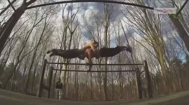 Лучшие моменты воркаута (street workout) - мужчины и женщины, смотрится на едином дыхании!