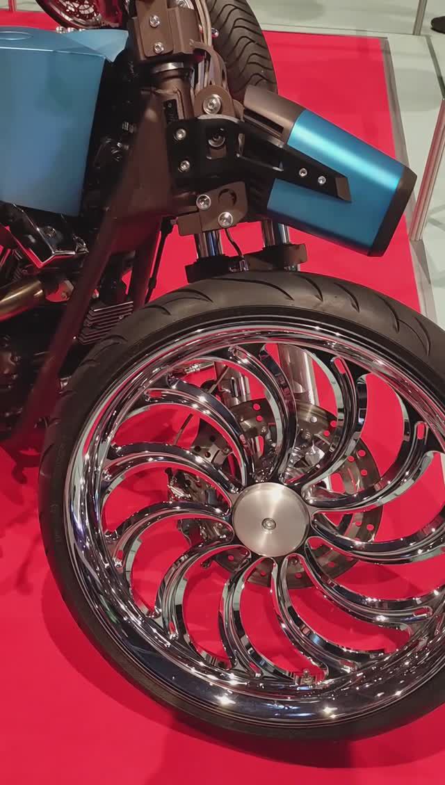 Крутые кастомные мотоциклы. Music By Alexandro Z. #shorts