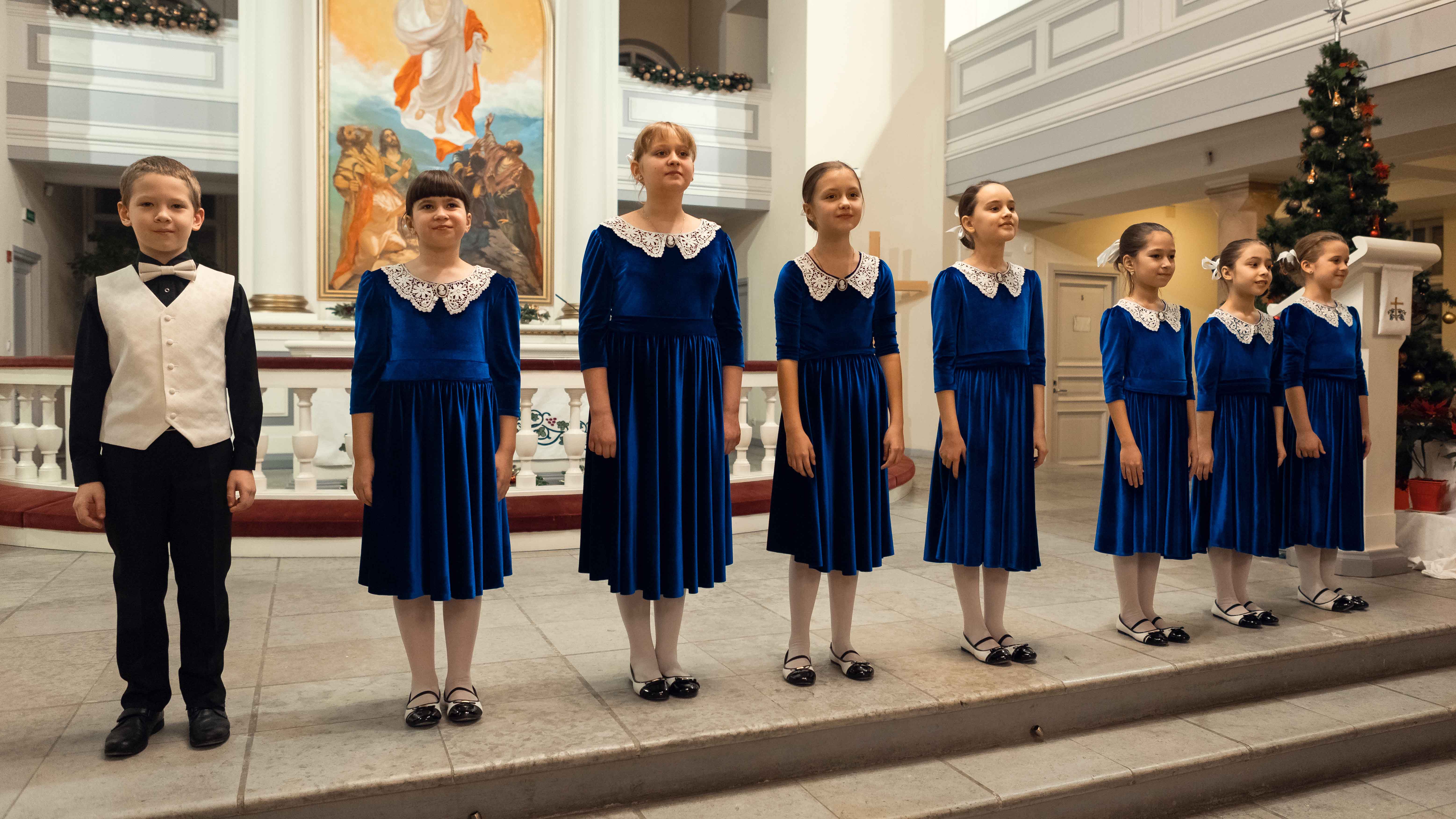 "Песня о земной красоте" (муз. Я. Дубравина, сл. В. Суслова)