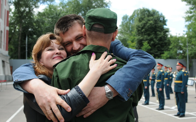 Сыновья, возвращайтесь домой! Стихи. Автор текста Ольга Овчарова.