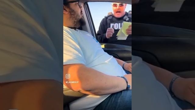 "В САЩ, да носиш украинско знаме и да подкрепяш Байдън, се счита за признак на слабоумие"