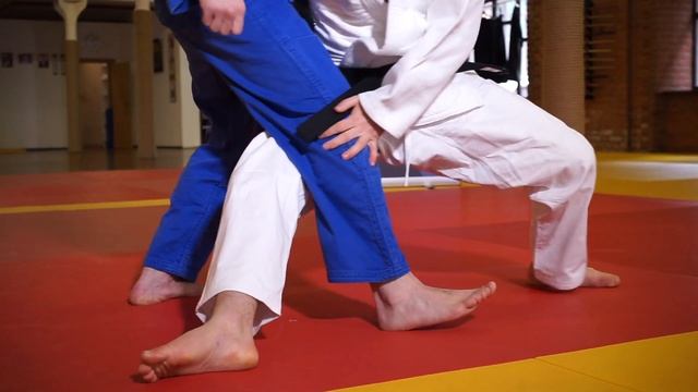 Дзюдо. Атакующая связка. Зацеп. Урок дзюдо от ЗМС Алима Гаданова
