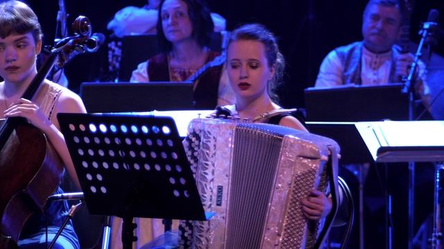 М. Каланиеми "Lovina". Исп. Е Виноградова(баян) и ансамбль "Акколада".