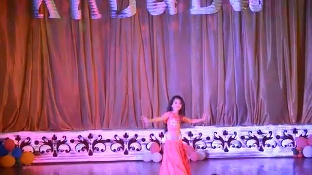 УГРИНОВА АЛИНА Bellydance _ Танец_ РОЗА ВЕТРОВ #NelyaAkim #КрасиваяМузыка.mp4