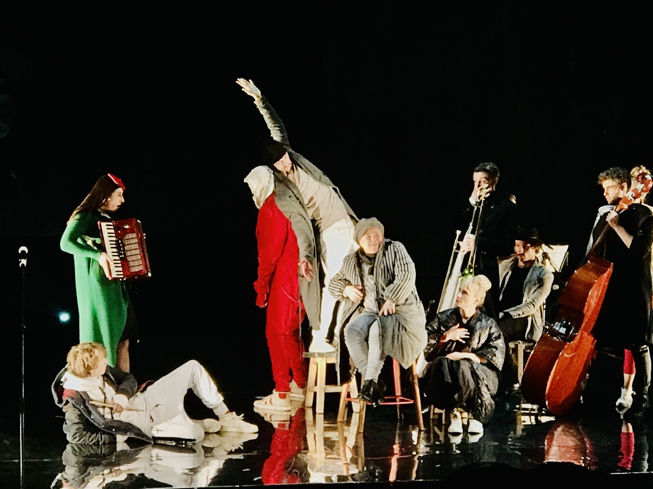 Фестиваль ВСТРЕЧИ В РОССИИ-22: из спектакля "Зощенко. Зощенко. Зощенко" (4)