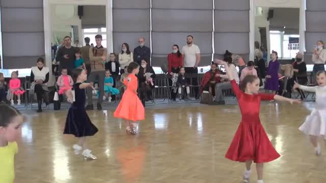 Вова, Аня, Алиса, Катя - Весенний кубок Экспрессии в Гранд Зале. Ситиданс. Бальные танцы Н3 дети 0.