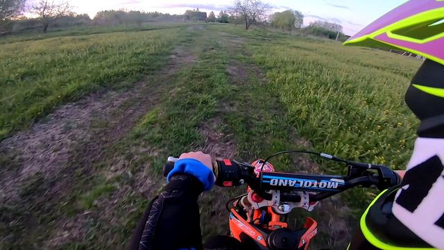 в 7 лет на детском питбайке 1й выезд MotoLand CRF 10 (70cc AT) чуть не врезался