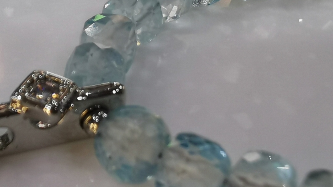 Голубой топаз натуральный!