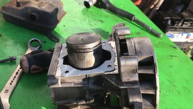 Почему захлебывается Тример. Глохнет при газовке.