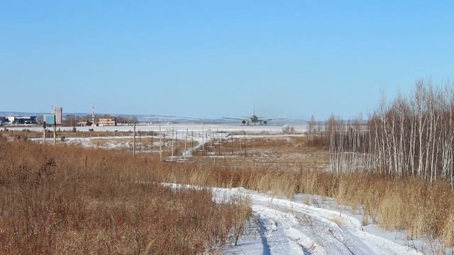 Boeing 757-28A заход в Игнатьево ВПП36 (Благовещенск/UHBB)