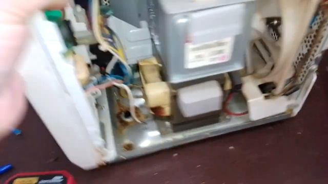 С ЧЕГО НАДО НАЧАТЬ ДИАГНОСТИКУ МИКРОВОЛНОВОЙ ПЕЧИ