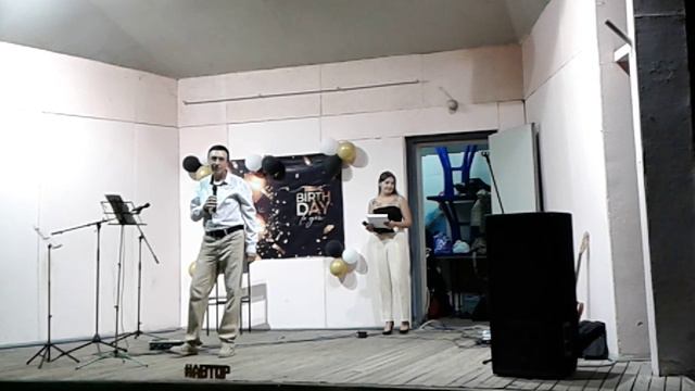 " Чё те надо ? ".  ( мужской вариант , повторное исполнение )