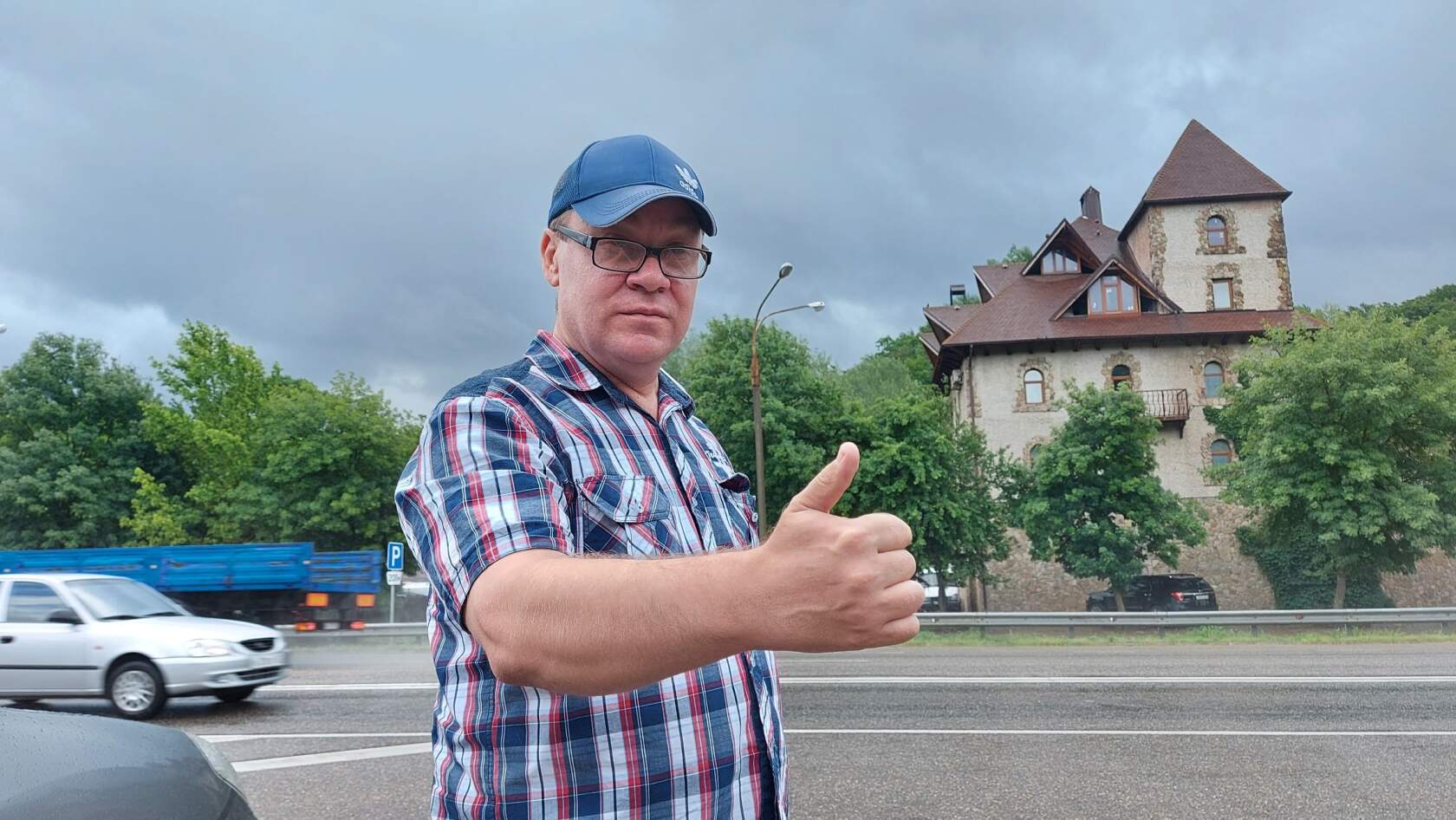 Дэу Матиз. Замена расширительного бачка  системы охлаждения.