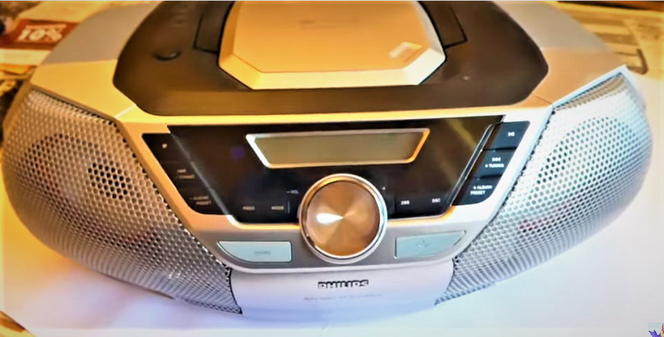 Обзор магнитолы Philips AZ-783. Пожалуй лучшая магнитола для дома (квартиры) и дачи!