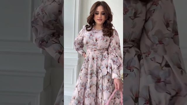 Платья,костюмы,блузочки на заказ.