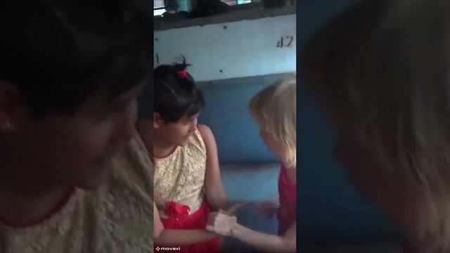 Бенгальская подружка - Santiniketan Ex. short