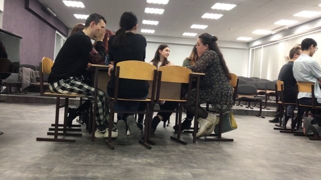 27 марта. Абитуриенты побывали на экскурсии в НВГУ