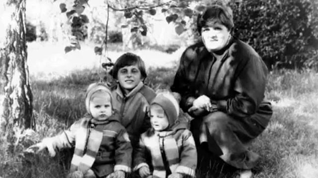 Любовь из песочницы или путешествие во времени.(0)