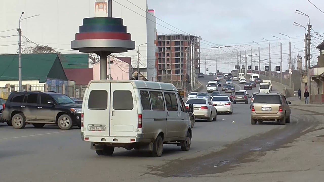 Автомобильные пробки. Ночь. Утро. Проспект Петра. Махачкала